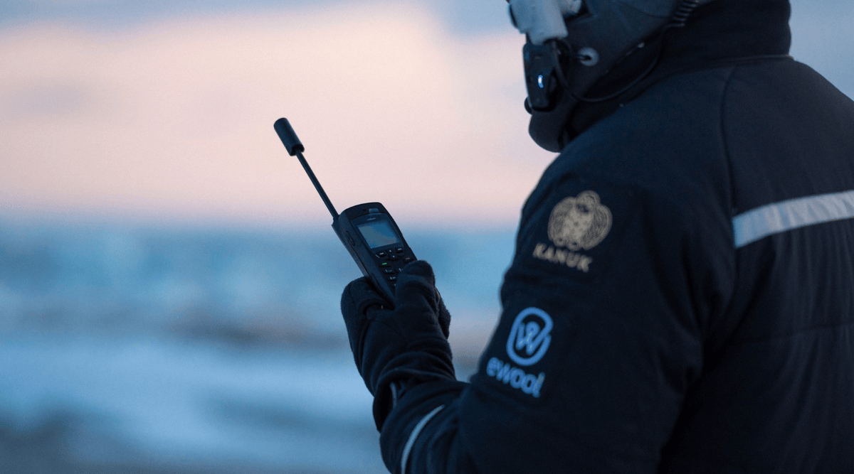 What is So Good About the Iridium 9555 Satellite Phone? – GTC